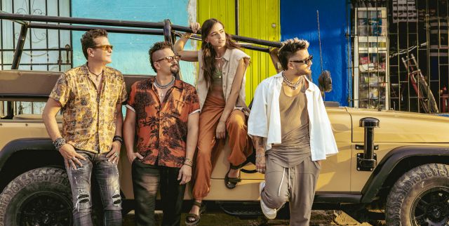 "Besos en cualquier horario" es lo nuevo de Carlos Vives, Mau & Ricky y ...